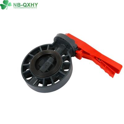 Cina Valvola a farfalla in PVC con connessione alla flangia di approvvigionamento idrico e modalità di guida manuale in vendita