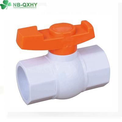 Cina Valvole UV protette in PVC Union blu e bianco latte per uso domestico da Top Chinese in vendita