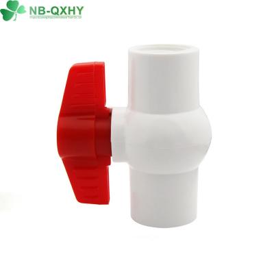 Cina Valvola a sfera in PVC ad alta pressione bianca per l'approvvigionamento idrico in vendita