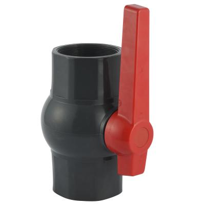 Cina Valvola a sfera rotonda in UPVC/PVC per esigenze personalizzate in vendita