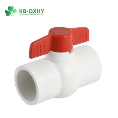Cina Protezione UV 1 1/2 prime prime PVC DIN Socket Plastic Ball Valve per il trattamento dell'acqua in vendita
