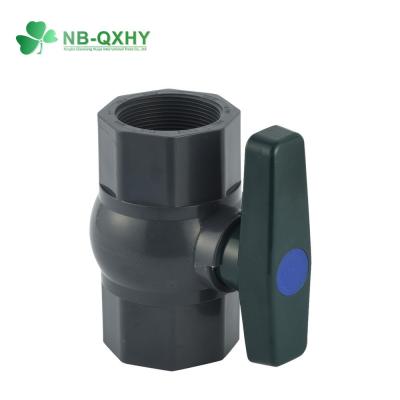 Cina Protezione UV Valvola di plastica ad alto peso per sfera ottagonale a filo in UPVC standard DIN in vendita