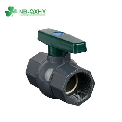 Cina Protezione UV Valvola di plastica ad alto peso per sfera ottagonale a filo in UPVC standard DIN in vendita