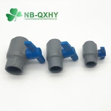 Cina Fittings di tubi in PVC Valvola a sfera compatta per uso industriale dell'acqua in piscina in vendita
