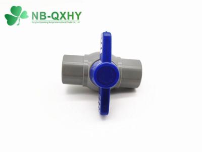 Cina Opzioni di personalizzazione Maniglia blu PVC Plastica Valvola a sfera ottagonale per fili 3/4 