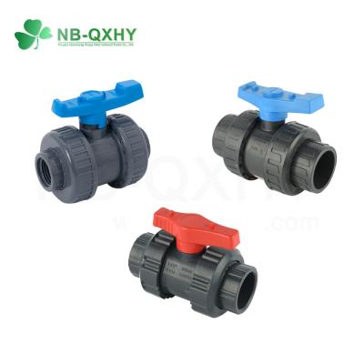 Cina PN1.0-32.0MPa Valvola a sfera manuale di PVC compatta rotonda UPVC per irrigazione del paesaggio in vendita