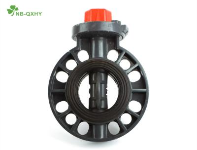 Cina JIS/DIN/BS/ANSI/NPT/BSPT Standard 50-100mm PVC due PCS Valvola a sfera per uso domestico in vendita