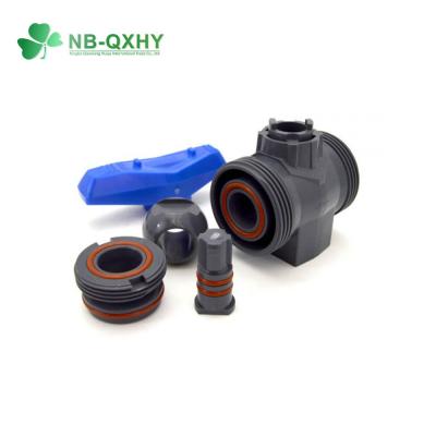 Cina Valvola a sfera a doppia unione vera in PVC/UPVC in plastica nera manuale con tipo di maniglia diverso in vendita