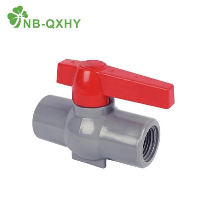 Cina Valvola a sfera ottagonale in PVC UPVC PVC con manico e base lunghi in vendita