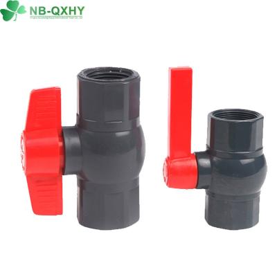 Cina Valvola a sfera ottagonale in PVC UPVC PVC con manico e base lunghi in vendita