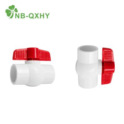 Cina Funzione della valvola a scarico Valvola a sfera in plastica in PVC personalizzata con presa o fine filo in vendita