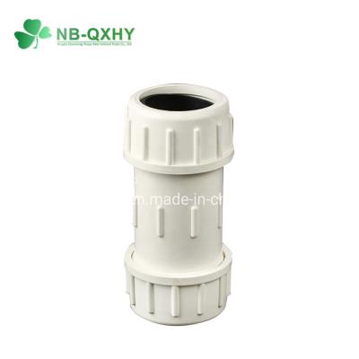 Cina UPVC Quick Connect Pipe Fittings Connessione con Socket Connection End Connector in vendita