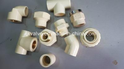 Cina Codice testa rotonda Fitture in PVC con materiale in PVC di tipo idraulico standard Pn16 DIN in vendita