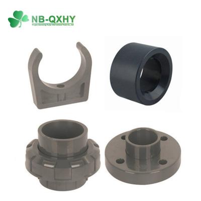 Cina UPVC 45° gomito con connessione adesiva Grigio colore Pn16 al competitivo in vendita