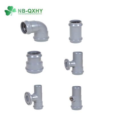Cina Fornitura d'acqua Pvc Fitting Rubber Ring Joint Equal Tee Reducing Tee con disegno laterale in vendita