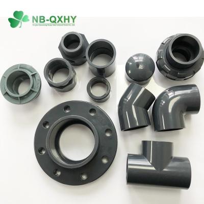Cina Pn16 Pressure CPVC Pipe Fitting Plastic Cross Tee per sistema di distribuzione dell'acqua in vendita