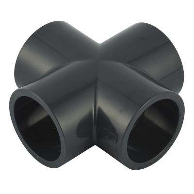 Китай UPVC DIN Pn16 Пластиковая серая крестовая ткань для системы подключения оросительных труб продается