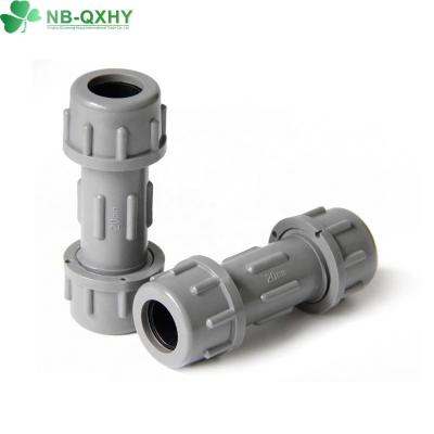 Китай Китайские QX 2-1/2 первоклассные PVC трубные фитинги с быстрым соединением в красочном дизайне продается