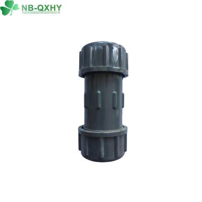 Cina Fittings di tubi di plastica UPVC per approvvigionamento idrico PVC Quick Connect personalizzati per il vostro progetto in vendita