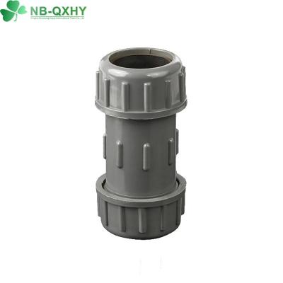 Cina Fittings di tubi di plastica UPVC per approvvigionamento idrico PVC Quick Connect personalizzati per il vostro progetto in vendita