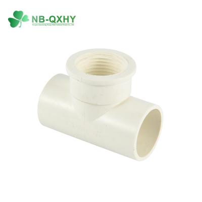 China Cores personalizadas Aceita-se o encaixe em PVC branco Sch40 com desenho cruzado e padrão ANSI à venda