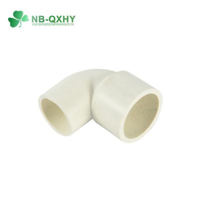 China Cores personalizadas Aceita-se o encaixe em PVC branco Sch40 com desenho cruzado e padrão ANSI à venda