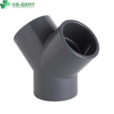 Cina 1/2-16 Inch Grigio Sch80 PVC Pipe Fitting con connessione di plastica e colla in vendita