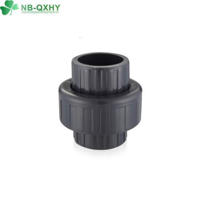Cina 1/2-16 Inch Grigio Sch80 PVC Pipe Fitting con connessione di plastica e colla in vendita