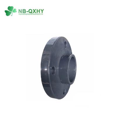 中国 UPVC/PVC Elbow Tee 水道用パイプフィッティング 幅広い用途 販売のため