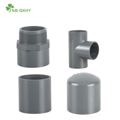 Cina Disegno di collegamento ad acqua CPVC Tee Pipe Fitting con presa Pn10/Pn16 in vendita