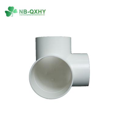 Cina Codice PN16 Testa rotonda Fittings di tubi di drenaggio per impianti di irrigazione in PVC Tee tridimensionale in vendita