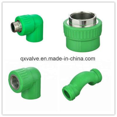 中国 20mm から 160mm PPR ボールバルブ 同じサイズで緑と白の色で同じデザイン 販売のため