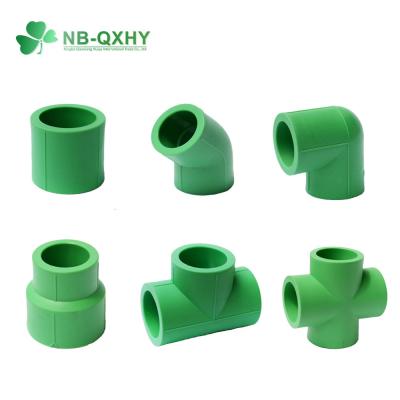 Cina Fabbricazione di tubi PP-R per tubi di plastica Fabbricazione di tubi PPR con connettore di riduzione dell'acqua in vendita