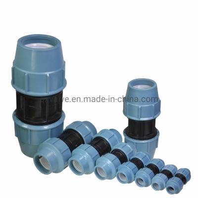 China QX Fittings de compressão de PP de cores múltiplas para irrigação Conector de tubos de ângulo de 45o Tee à venda