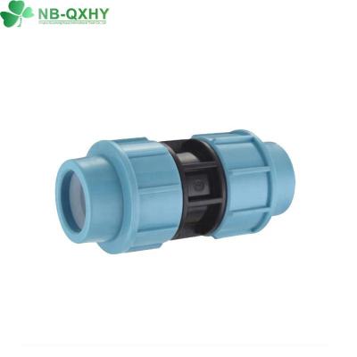 Cina Fittings di compressione in PP di colore chiaro per tubi di approvvigionamento idrico resistenti alla corrosione in vendita