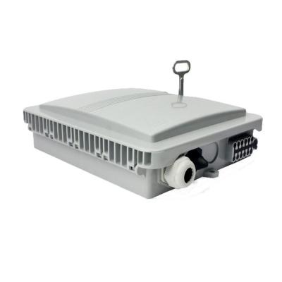 Cina 1:8 PLC Splitter FTTH Fiber Optic Distribution Terminal Box in vendita