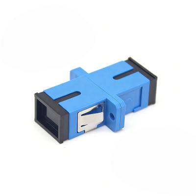 China Low Insertion Loss SC UPC Simplex Fiber Optic Adapter with Flange Design and 500 Cycle Durability for sale