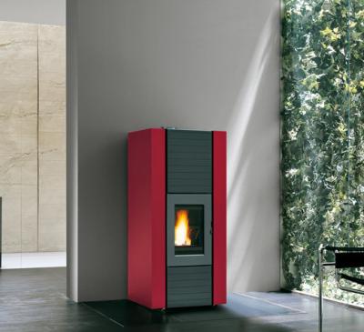 China Environmentally Friendly Wood Pellet Boiler Stove With 70L Water Tank for sale
