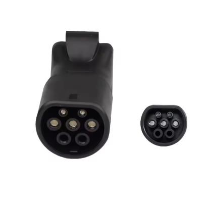 China 240V Input Voltage IP55 Waterproof V2L Type2 Discharger Car Discharge EV Cable Adapter for Car Charging and Discharge for sale