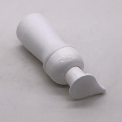 Cina Flascia di lozione in HDPE per la pulizia del viso in PET Flascia di pompa di schiuma in mousse 70ml OEM personalizzata in vendita