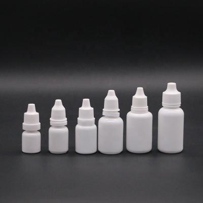 Cina Bottiglie gocciolanti di plastica LDPE da 10 ml con colori e tappi personalizzati in vendita