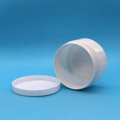 Cina Materiale del tappo di plastica 8oz Bottone di plastica su misura Con forma rotonda Contenitore a bocca larga con coperchi in vendita