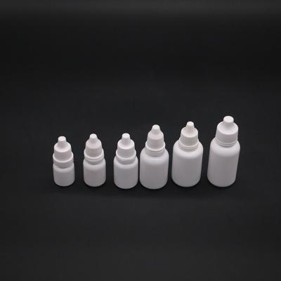 Cina Bottiglia per gocciolante di liquido per occhi in plastica LDPE da 10 ml con colori personalizzati e tappo a prova di manomissione in vendita