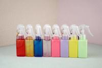 China 100ml PET Square Trigger Sprayer Bottle with Portable Metal Hook Screen Printing for sale