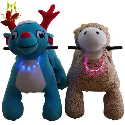China Hansel plush battery powered walking kiddie ride on animals for children for sale