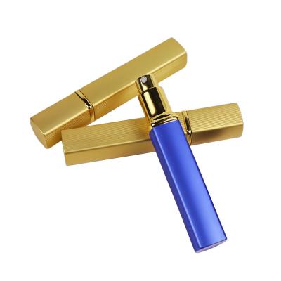 Cina Lo SGS 8ml 10ml 15ml gira il logo di alluminio dell'OEM dello spruzzatore del profumo in vendita