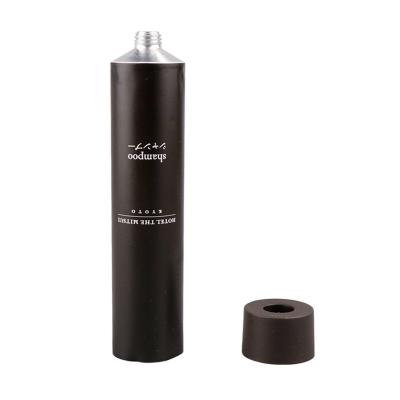 Cina Mono strato dei tubi pieghevoli di alluminio neri 5ml-400ml cinque tubi cosmetici di strati 2oz in vendita