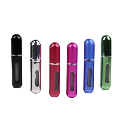 Cina Atomizzatore portatile di 0.27OZ 8ml Mini Refillable Perfume Bottle Perfume con la pompa in vendita