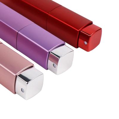 Cina Atomizzatori di superficie lisci 5ml Mini Refillable Perfume Bottle portatile del profumo del ODM dell'OEM in vendita