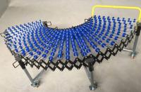China Non-powered Flexible Skate Wheel Conveyor For Loading and Unloading Trucks for sale